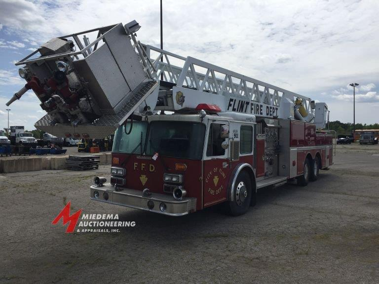 Ship a 1998 Grumman AerialCat fire truck to San Marcos | uShip