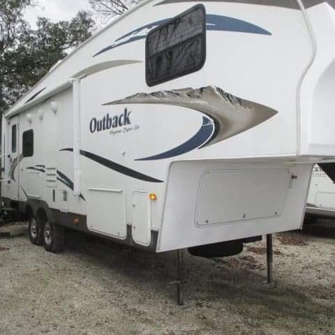 Transport a 2011 Keystone Outback 5th Wheel to Glasgow | uShip