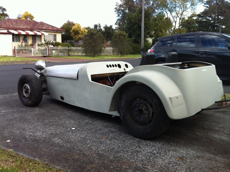 Ship a Amaroo Clubman to Stapylton | uShip