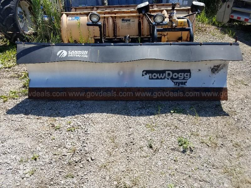 Cost to Ship a Buyers Snow Dogg MD75 snowplow to Rockville | uShip