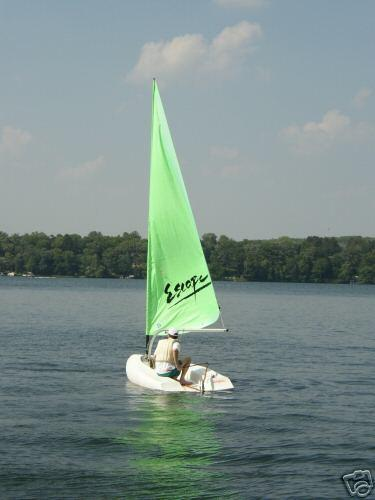 Quote to Ship a Escape Captiva dinghy sailboat to Kenmore | uShip