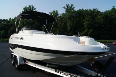 Transport a 2002 STARCRAFT STARDECK 215 21FT DECK BOAT V8 W/TR to ...