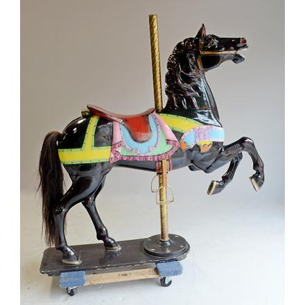 Transport a wood carousel horse on base to DeLand | uShip