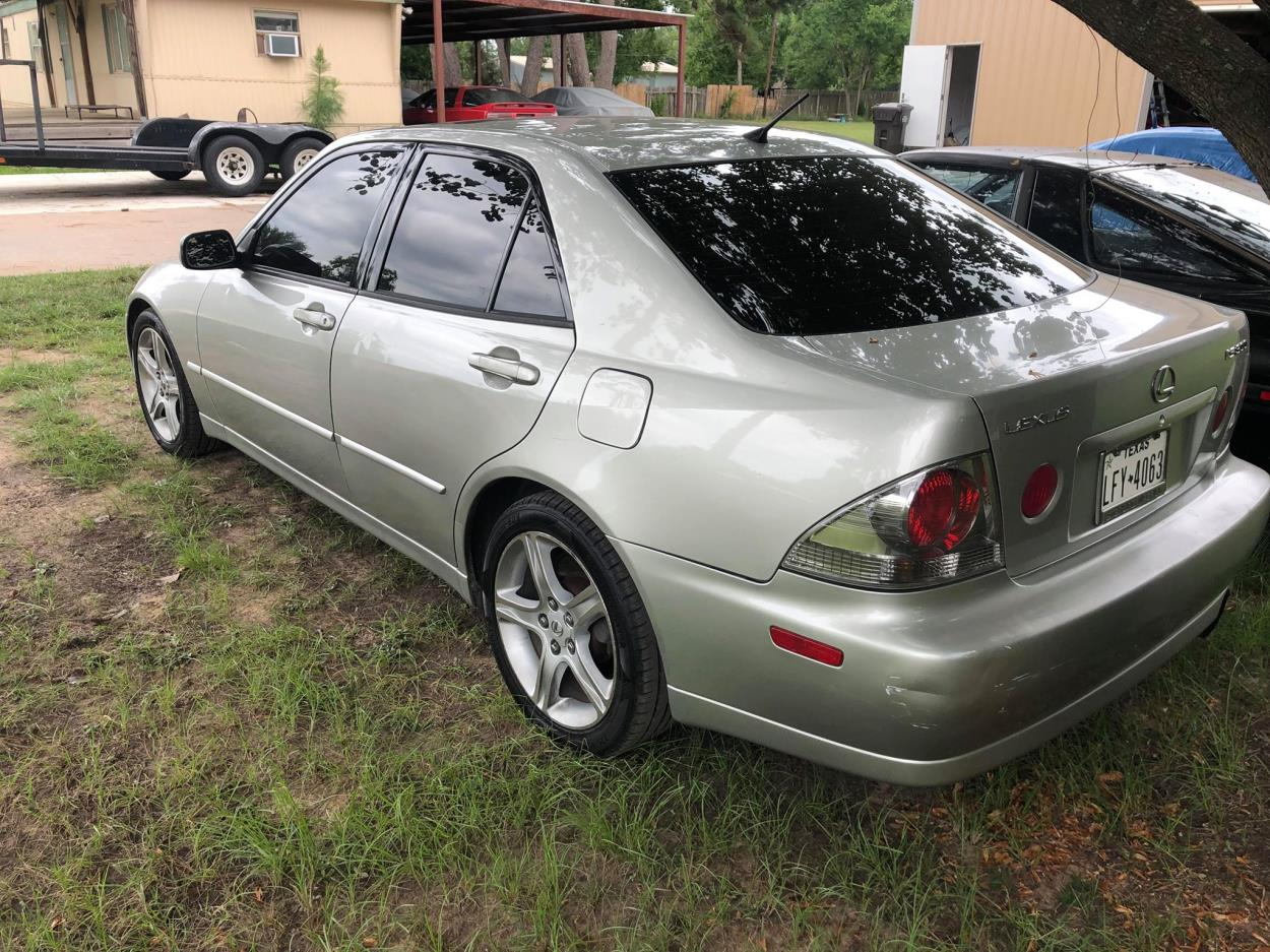Quote to Transport a 2002 Lexus IS 300 READY/NO FEES to Palatine | uShip