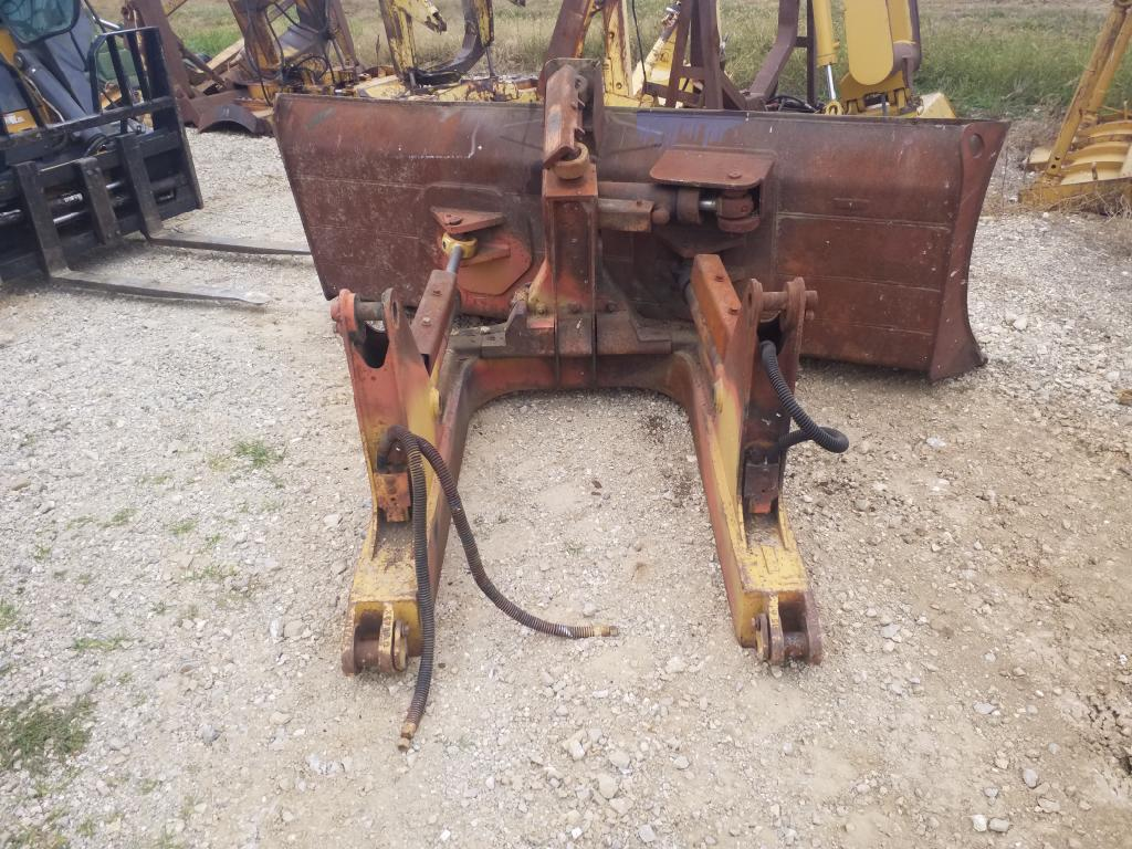 Equipment Transport Caterpillar D3C Dozer BLADE ONLY to Colfax | uShip