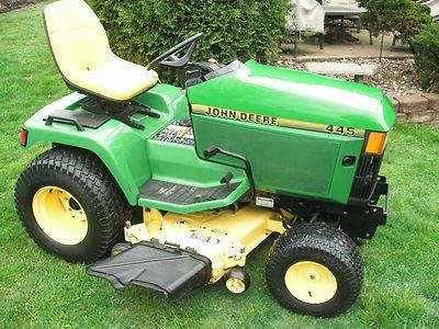 Transport a JOHN DEERE 445 GARDEN TRACTOR RIDING MOWER 22HP KA to ...