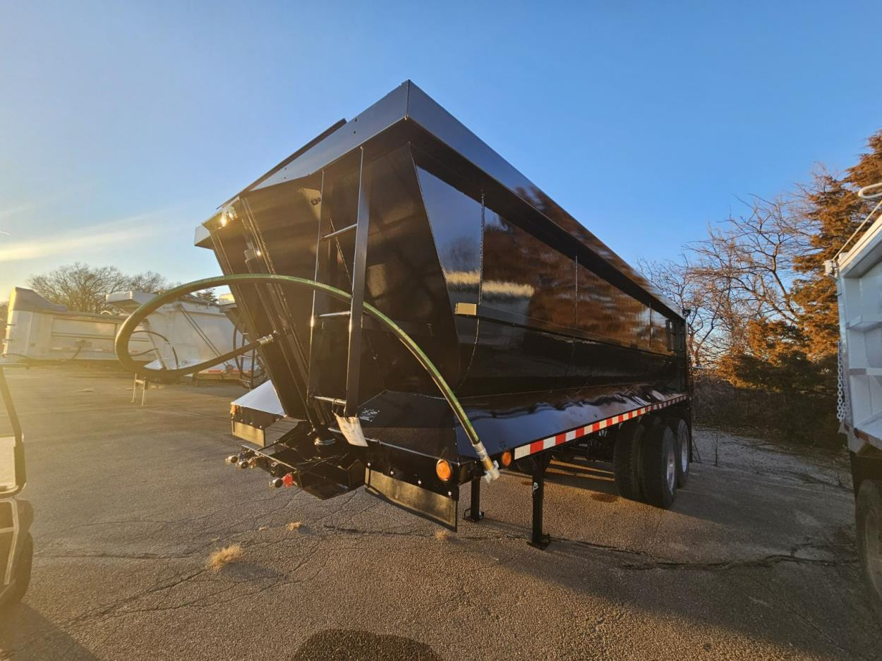 Quote to Ship a 22 ft end dump trailer to Marion | uShip