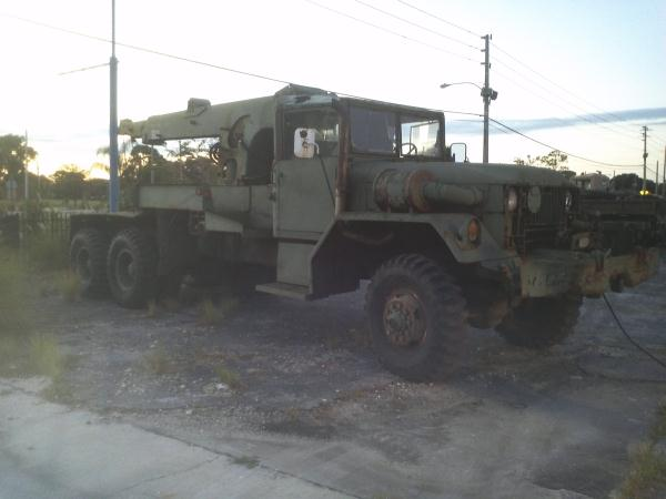 Cost to Ship a M246 Military truck wrecker to Buchanan | uShip