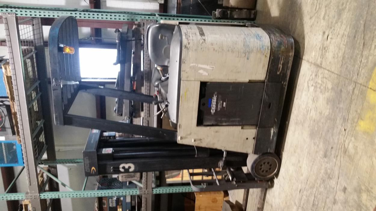 Transport a Crown RC 3020-30 to Brooklyn | uShip