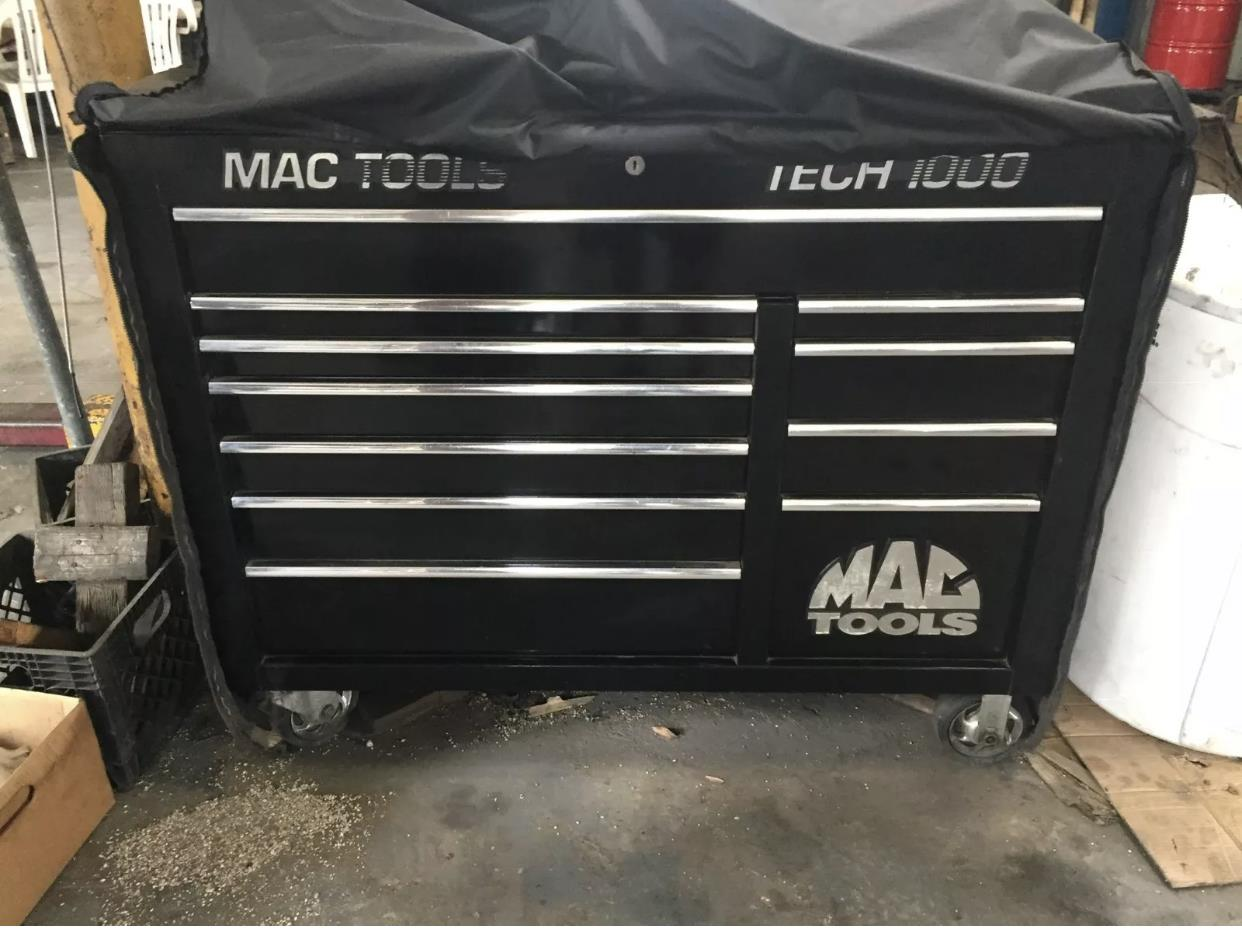 Cheapest Way to Ship a MAC Toolbox with tools to Elmhurst | uShip