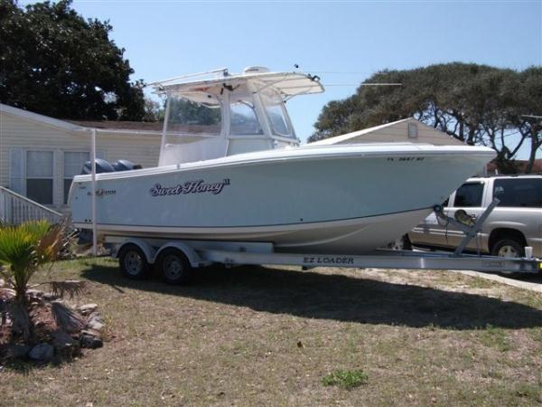 Cost to Transport a 2006 Sailfish 2360 on trailer to Newburyport | uShip
