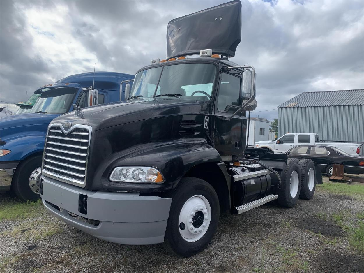 Equipment Shipping Mack CH600 to Baltimore | uShip