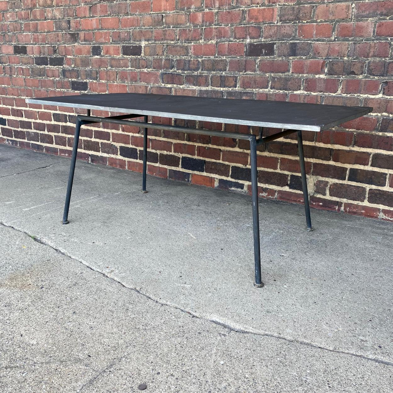 Cost to Ship a Slate top patio table to East Marion | uShip