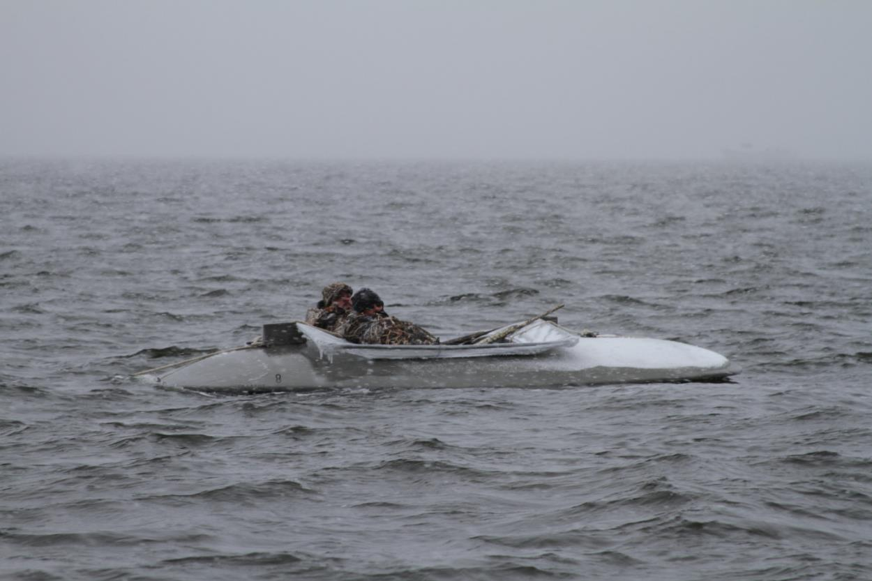 Quote to Ship a 2 man layout boat to Saint Leonard | uShip