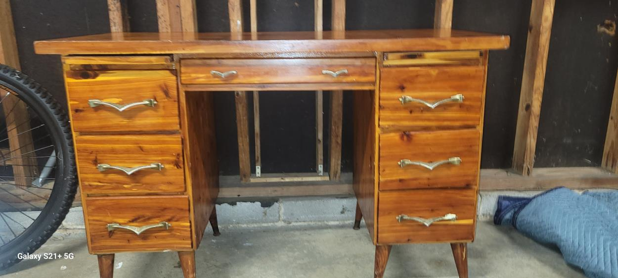 Deliver a Desk to Lancaster | uShip