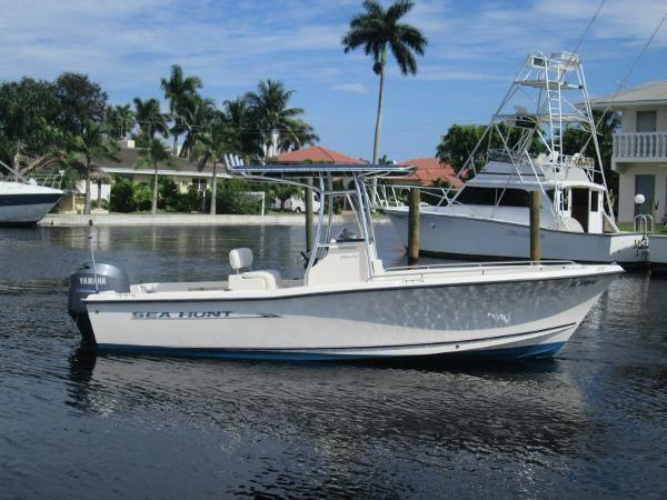 Cost to Ship a 21' Sea Hunt Triton on trailer to Kemah | uShip
