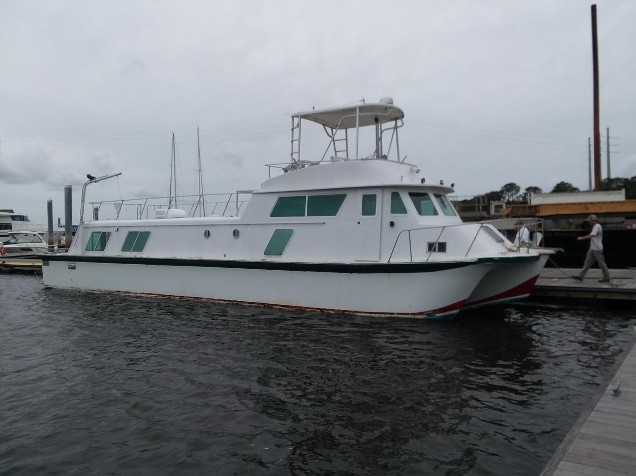 Cost to Ship a Carri-Craft Cruiser to Alpine | uShip