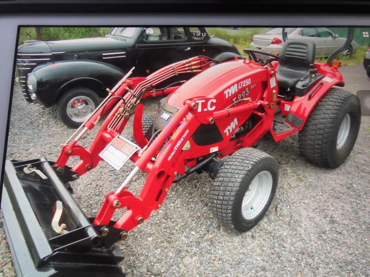 Tractor Shipping Rates & Services | uShip