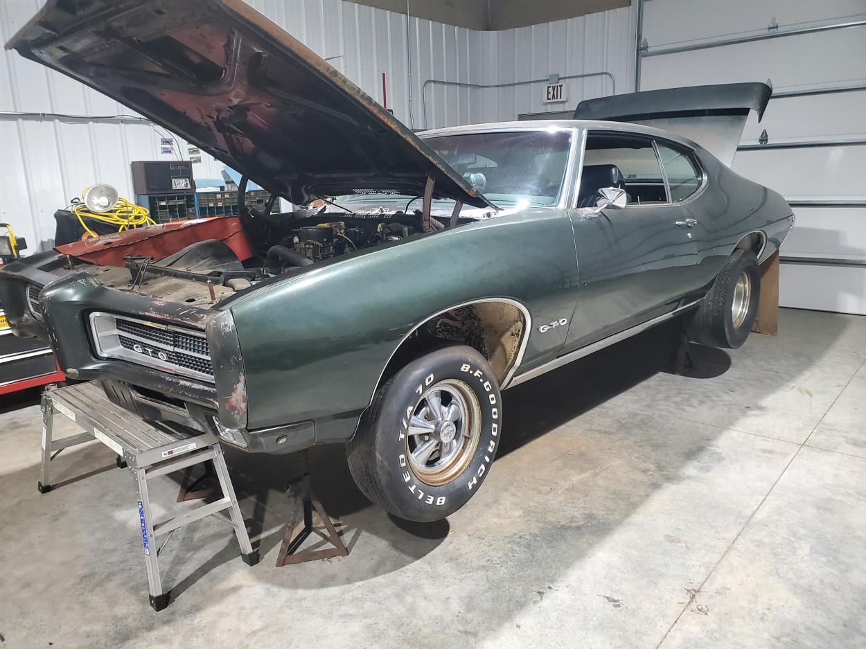 Transport My 1969 Pontiac GTO project - runs and drives to Thonotosassa ...