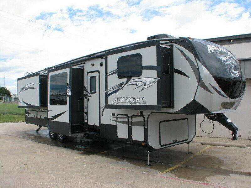 Quote to Ship a 2015 KEYSTONE AVALANCHE Ready To Go Now!! to Bay ...