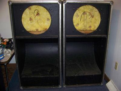 Ship a 2 JBL 4530 Folded-Horn Scoop Cabinets (VINTAGE)! to | uShip