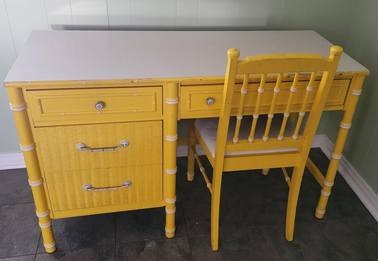 Deliver a desk and chair to Atlanta | uShip
